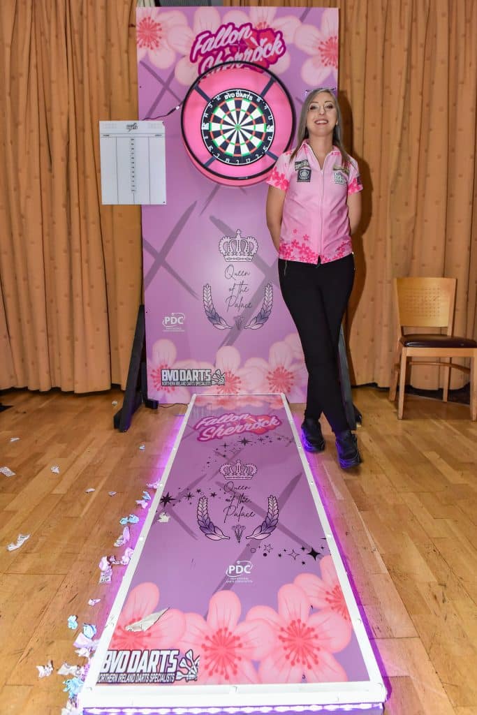 Keeping It in the Family 🎯 ️ Felicia & Fallon Sherrock Chase Major ...